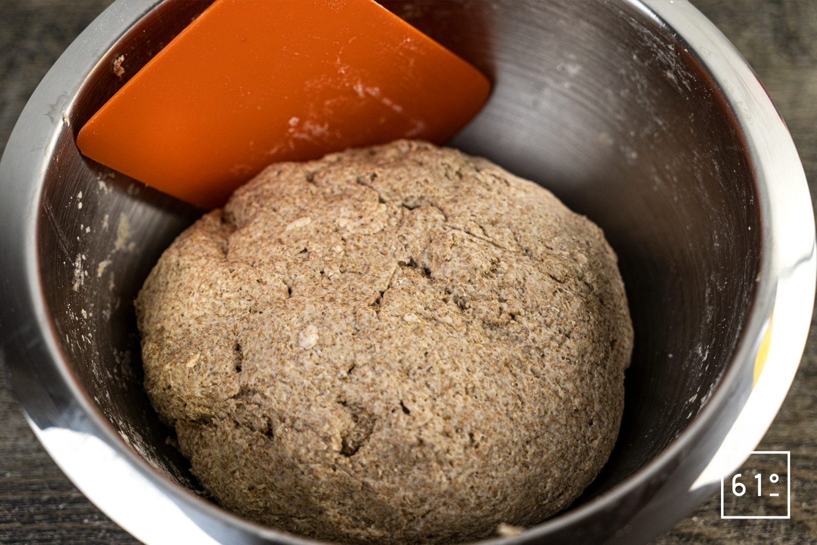 Pain complet aux fanes d’oignons | Recette | 61°Degrés